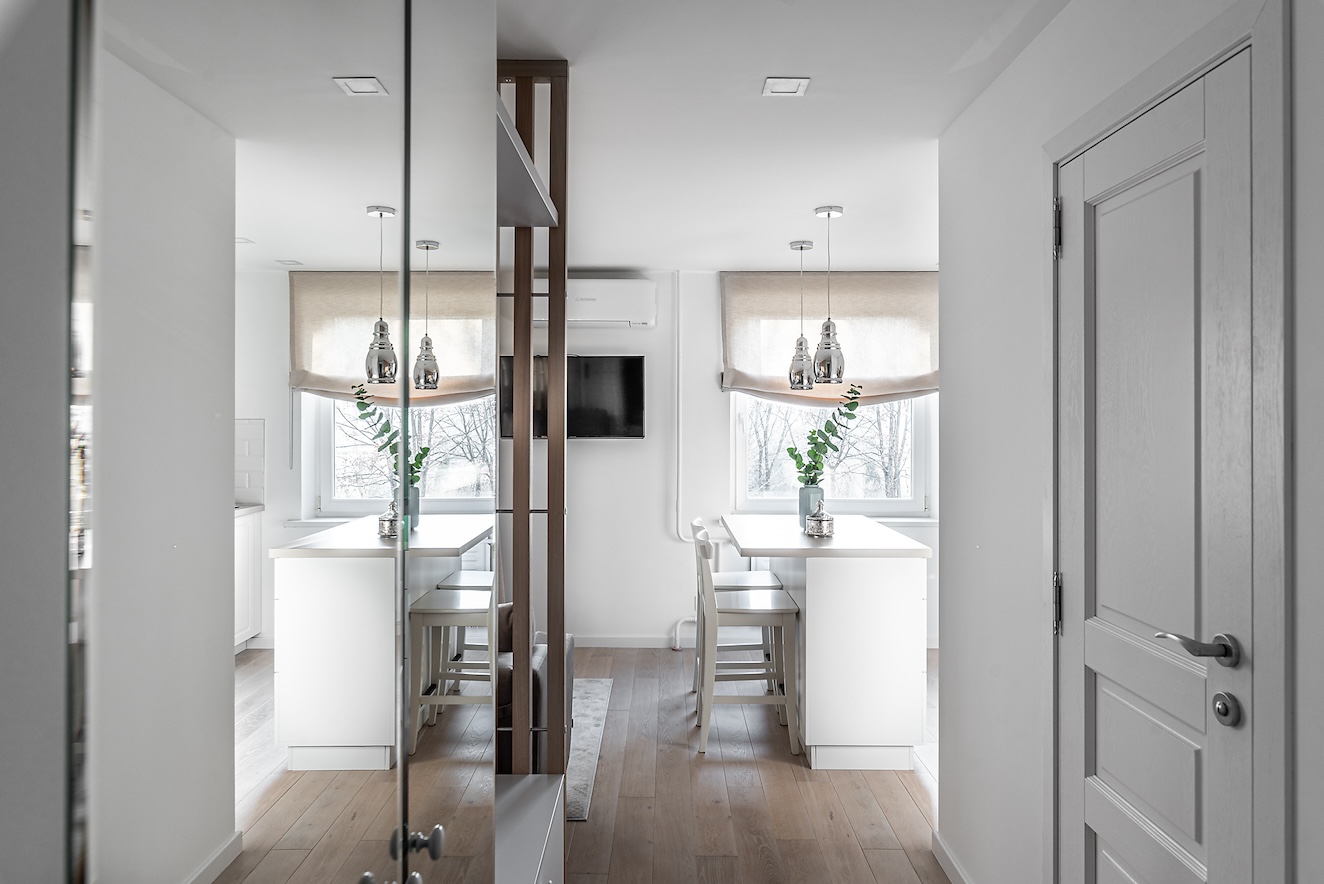 Elevate Your Home: The Allure of Solid Wooden Doors - Ecowood