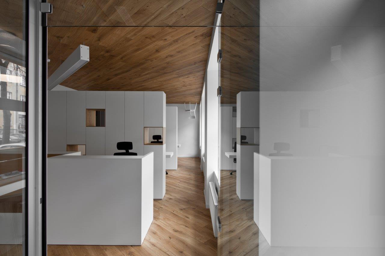 The Beauty of Wooden Ceiling: A Guide to Oak Wood Ceilings - Ecowood